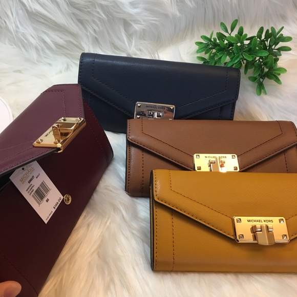 Michael Kors | Bags | New Michael Kors Kinsley Wallet Mk Wallet | Poshmark